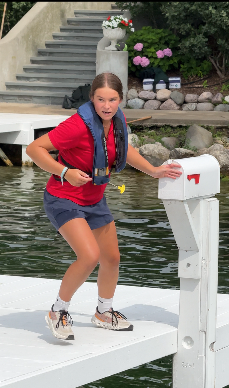 You Won't Believe How Exciting The Lake Geneva Mailboat Tour Is